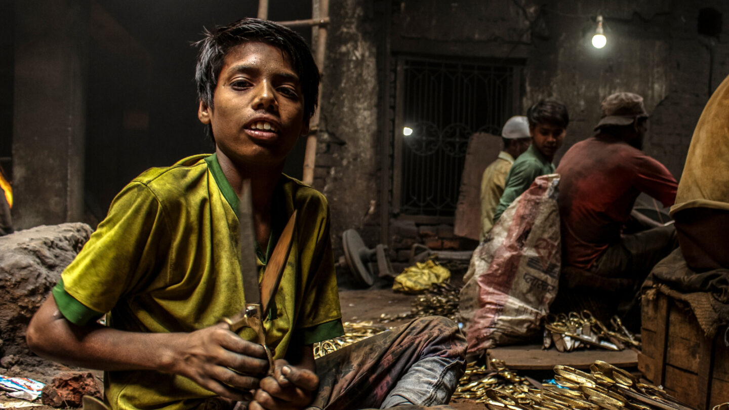 Ethical, Social, and Environmental Problems with Fast Fashion ...